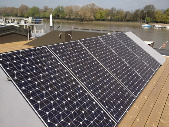 Solar Powered Luxury Houseboats